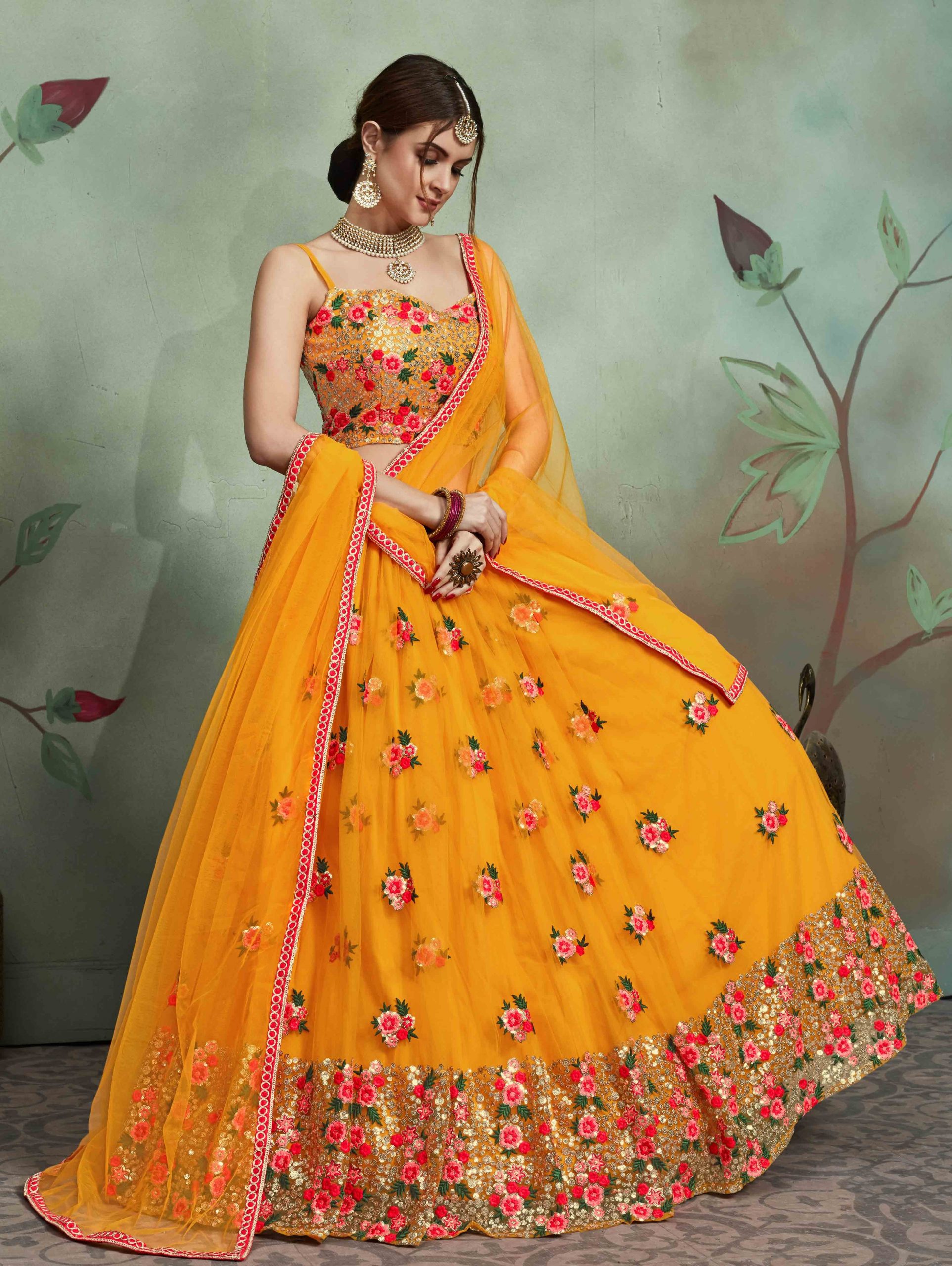5 Stunning Yellow Lehenga's for Wedding Functions - Thetrendybride ...