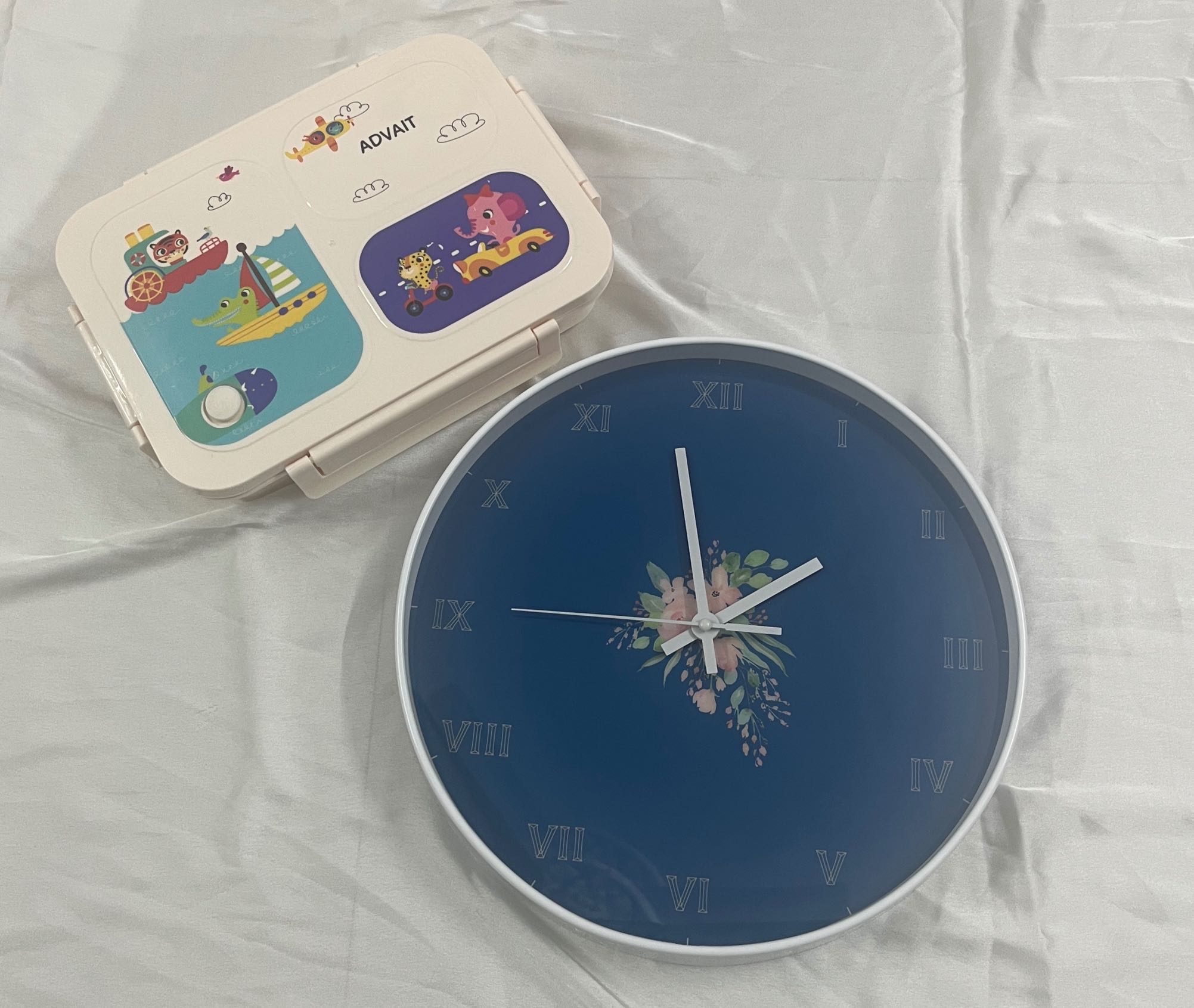 Review of Zoomin.com: Designer Wall Clock and Customizable Bento Lunch ...